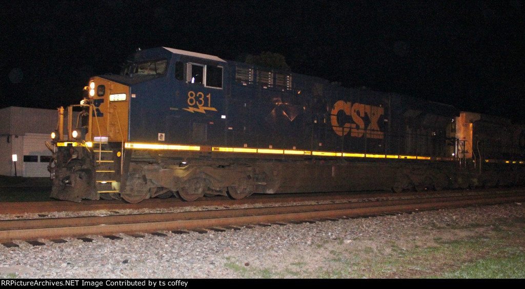 CSX 831